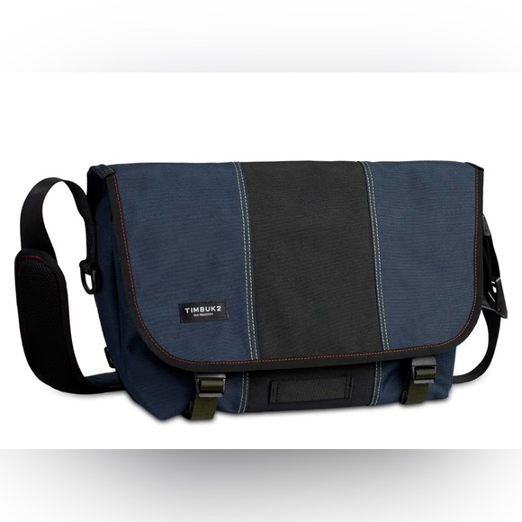 Timbuk2 | Bags | Timbuk2 Classic Messenger Bag Medium Dusk Blueblack ...